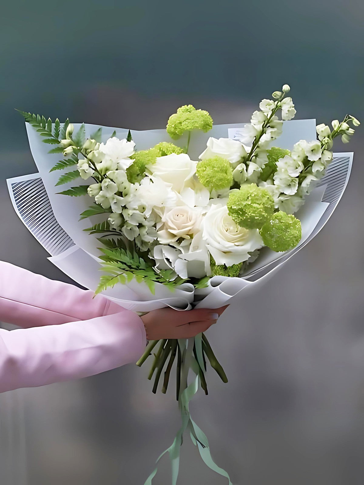 White Graduation Flowers | Fresh Bouquet | Same-Day London Delivery