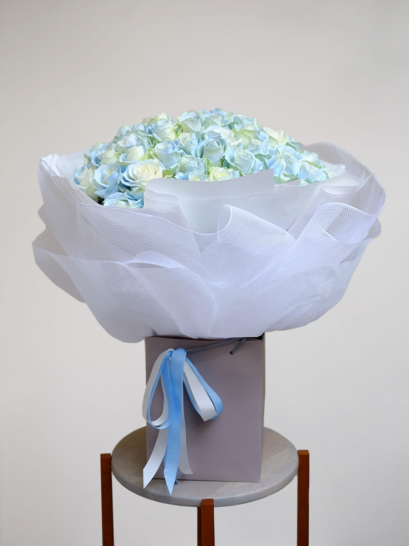 Blue Roses | Rose Bouquet | Flower Delivery London | Luxury Flowers