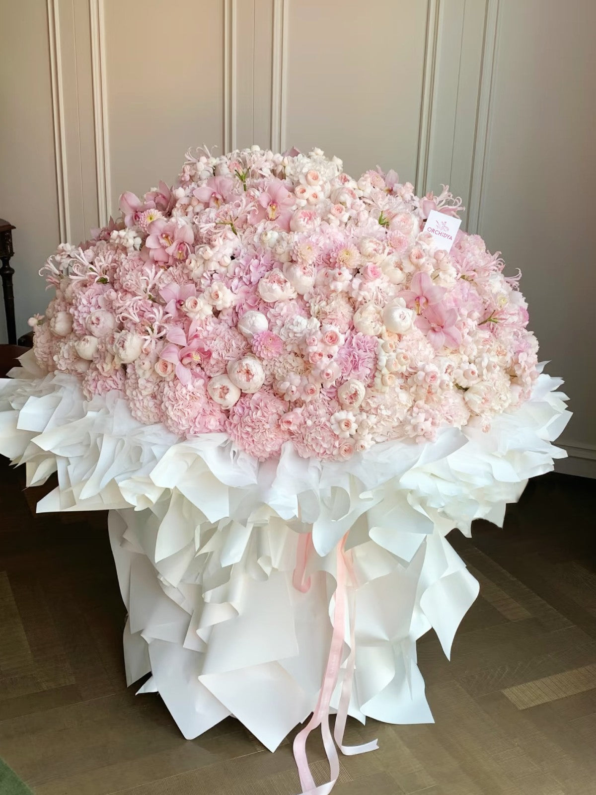 Pink Flower Box Arrangement | Luxury Grand Flowers | London Delivery